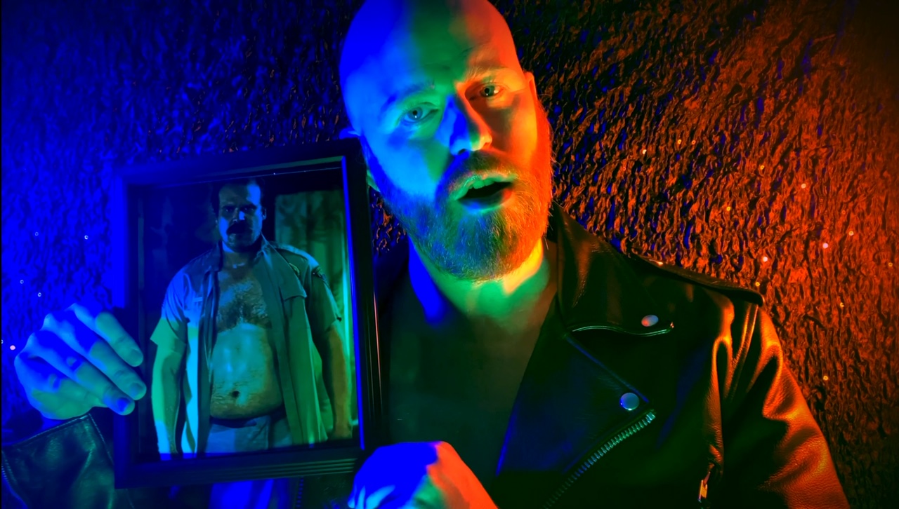 Ginger singer-songwriter, Kyle Motsinger, takes us to 'The Upside Down ...