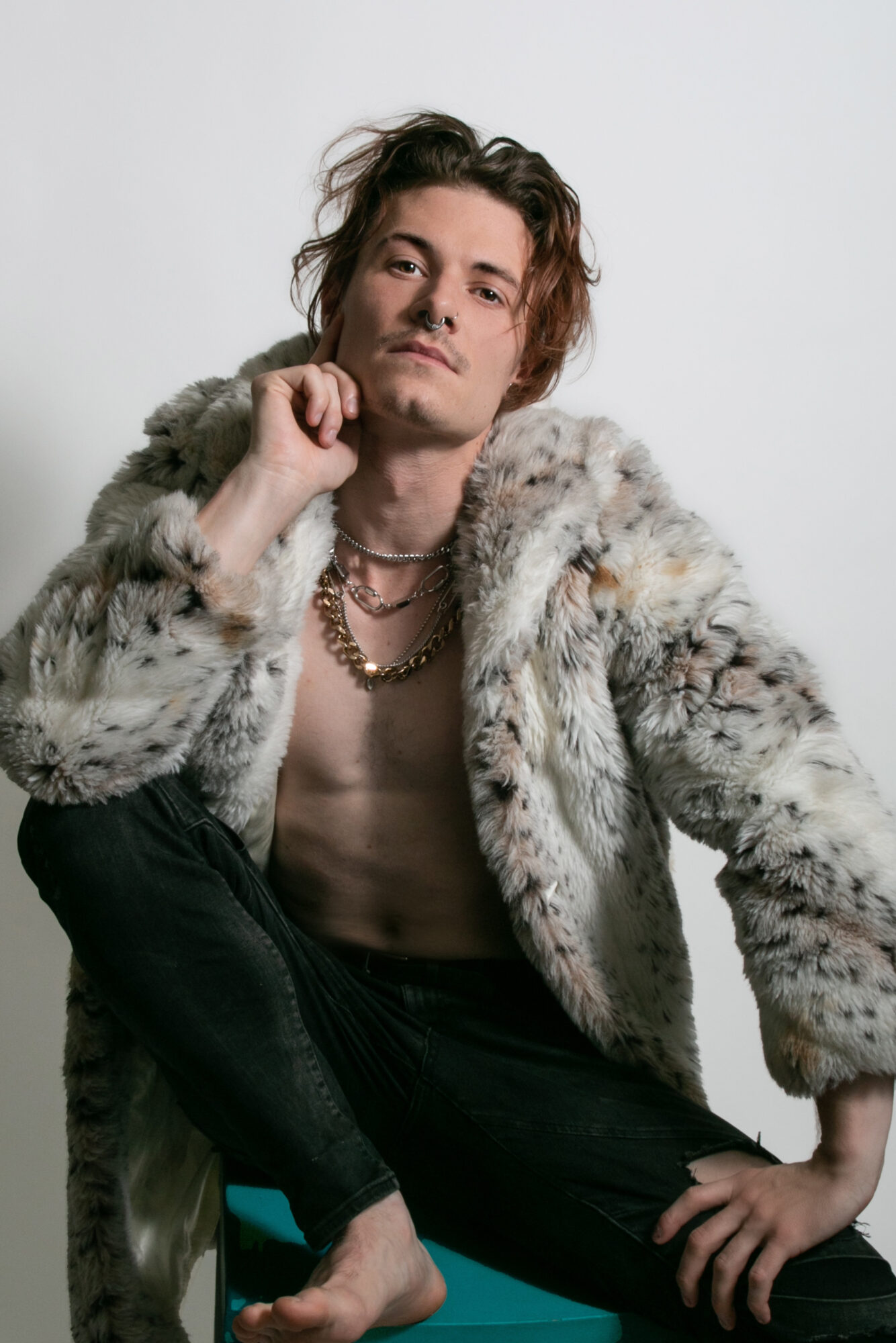 ZEE MACHINE’s '4 On the Floor' music video embraces body positivity ...