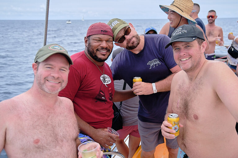 The Aloha Bears are the Embodiment of the Aloha Spirit - Bear World ...